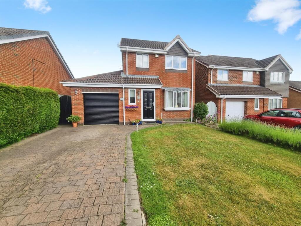 3 bedroom detached house for sale in Beechburn Park, Crook, DL15