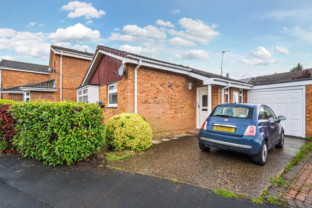 2 bedroom detached bungalow for sale in Martindale Road, Woking, Surrey ...