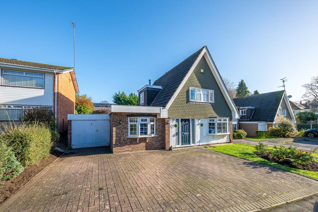 5 bedroom detached house for sale in Ross Close, Wolverhampton, WV3