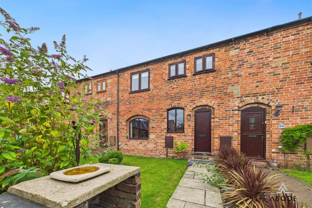 2 bedroom barn conversion for sale in Rectory Farm Mews, Weston-On ...