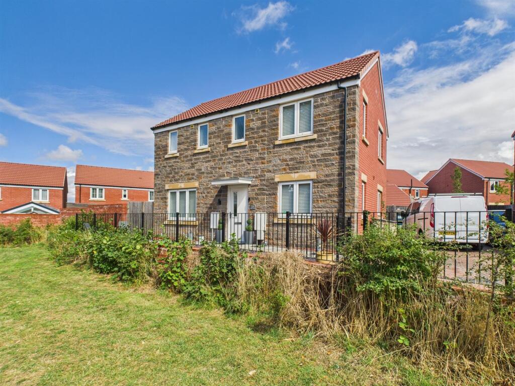 3 bedroom detached house for sale in Burdock Road, Emersons Green ...