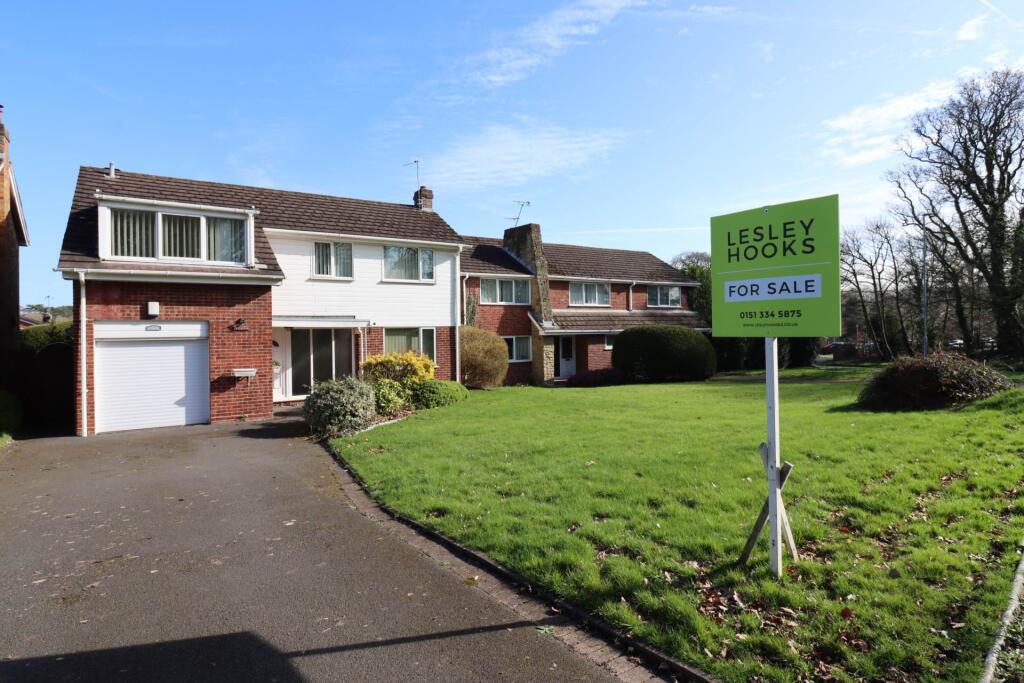 4 bedroom detached house for sale in Blakeley Road, Raby Mere, CH63